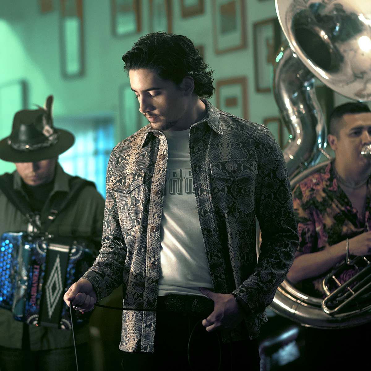 Alex Fernández se consolida como el heredero del mariachi